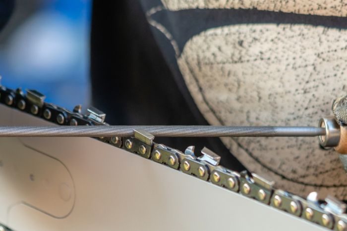 Jak správně nabrousit řetěz motorové pily | Jarabák