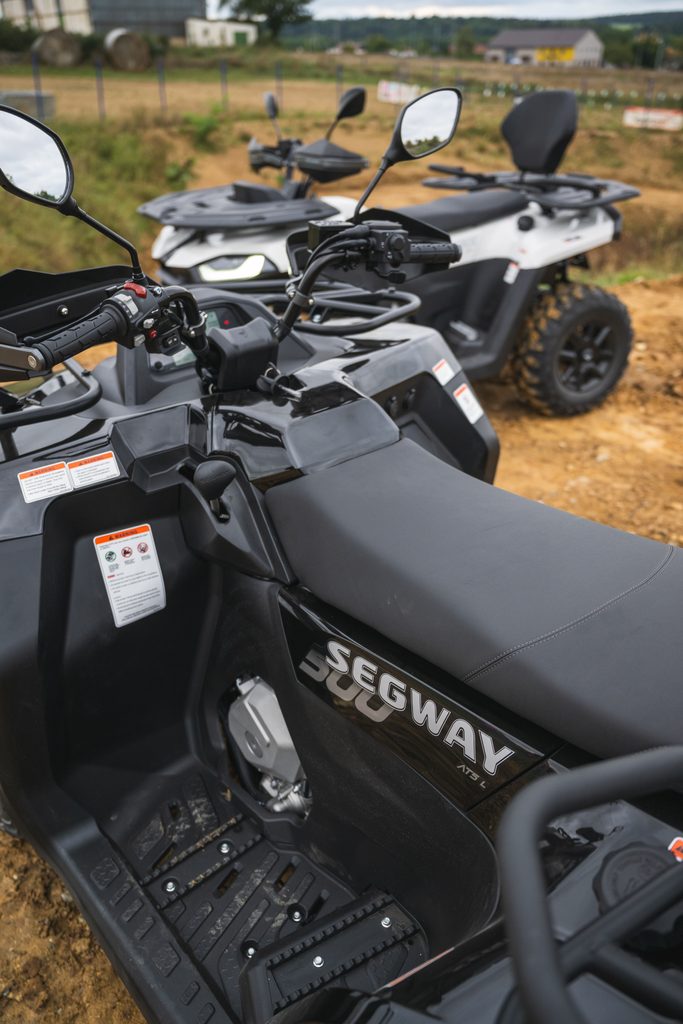 SEGWAY ATV SNARLER AT5 S GREY/BLUE - SEGWAY - SEGWAY AT5 - 139 900 Kč ...