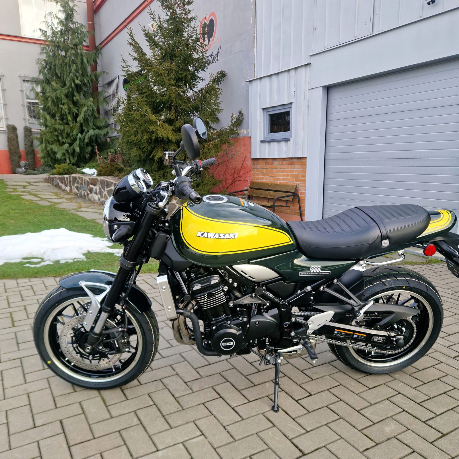 Kawasaki Z900 RS Yellow Ball Edition Special - KAWASAKI - Modern ...
