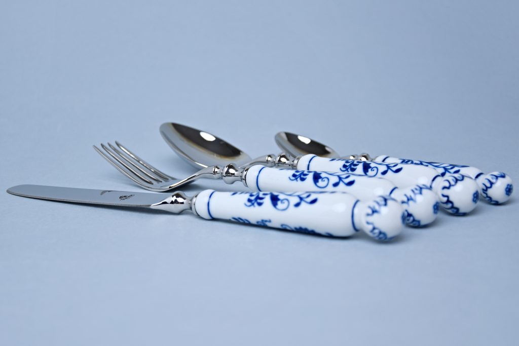 Luxury 24 pieces cutlery set, Original Blue Onion Pattern - Cibulák ...