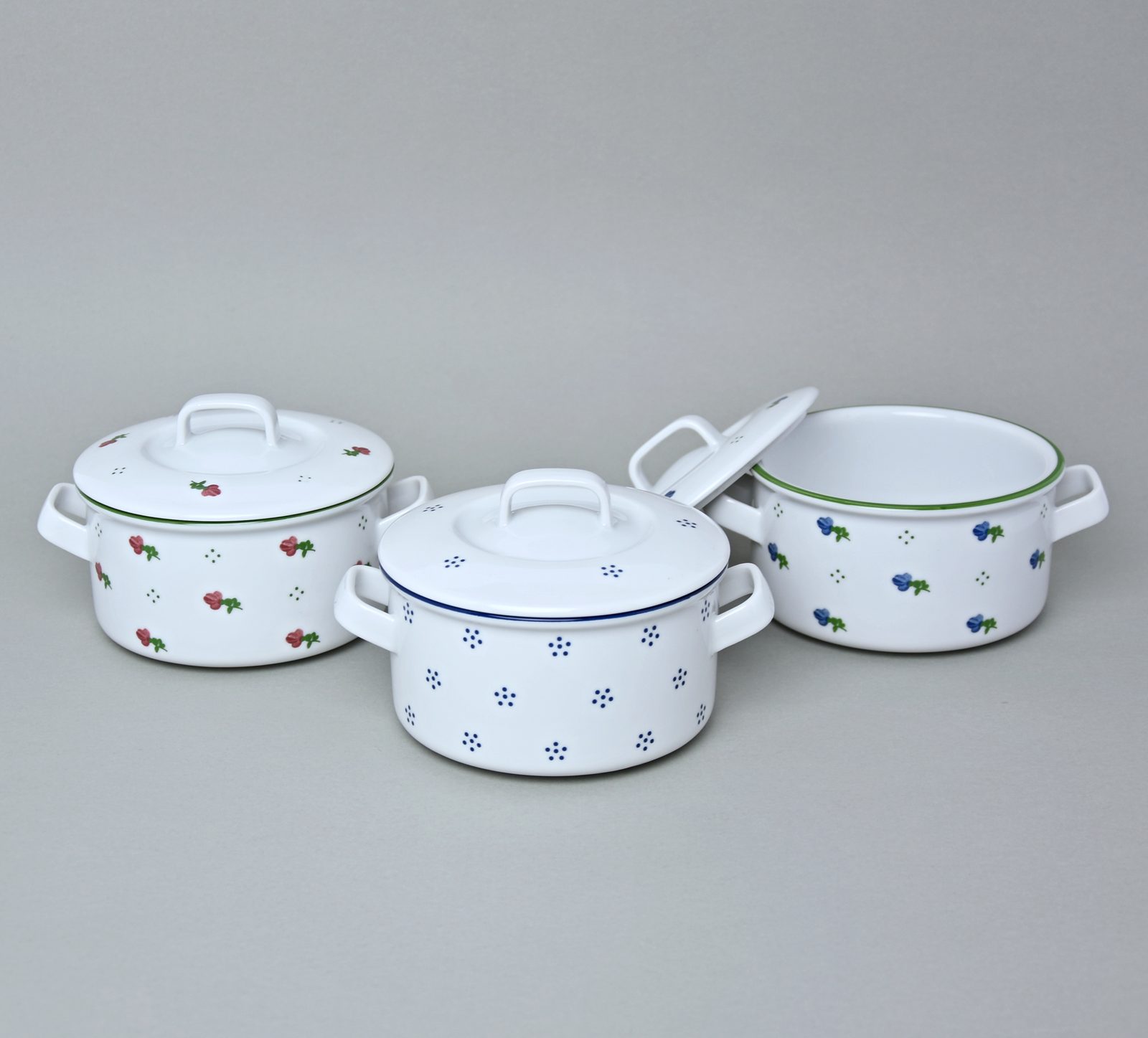 Soup cup / kettle 500 ml with handles and lid, blue flowers + green, G ...