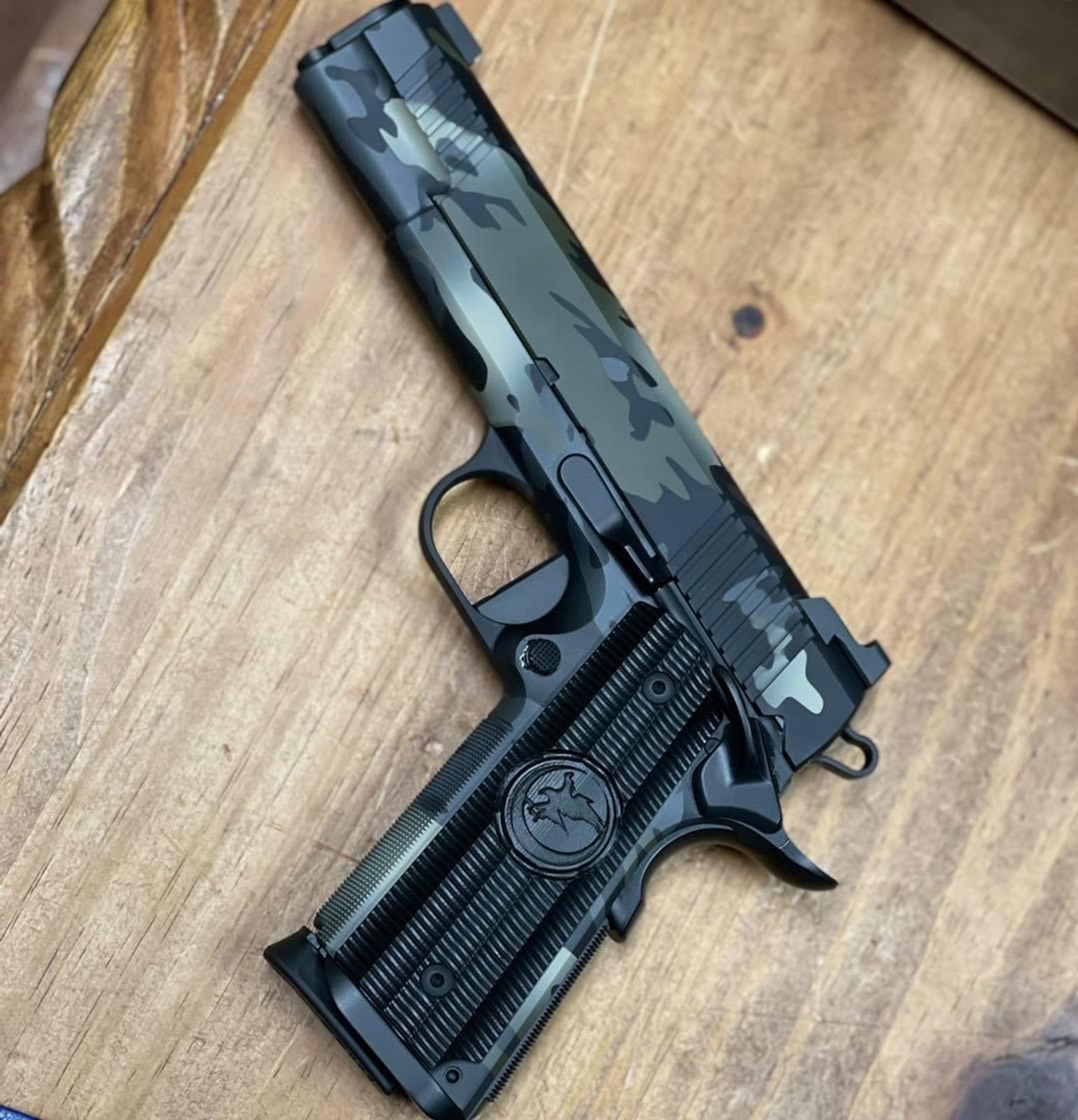 vzduchovky.cz - NIGHTHAWK CUSTOM Shadow Hawk - NIGHTHAWK CUSTOME ...