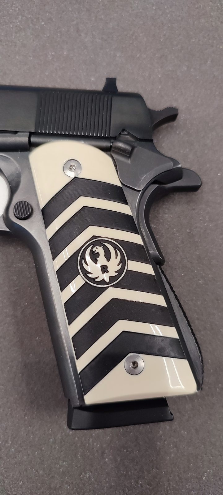 vzduchovky.cz - Střenky KSD Ruger SR1911 Govt. & Commander Full Size slonovina akrylát logo ...