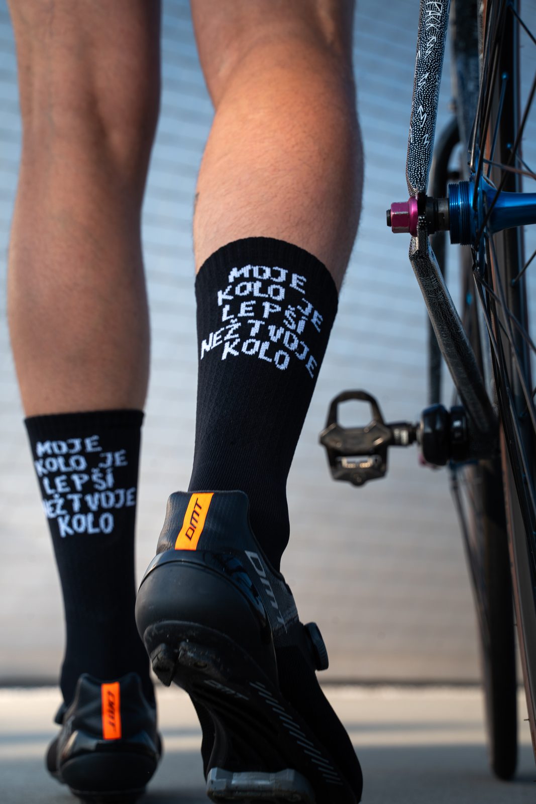 Ponožky na kolo Kolo je Láska Moje kolo je lepší - černá - Kolojelaska.cz