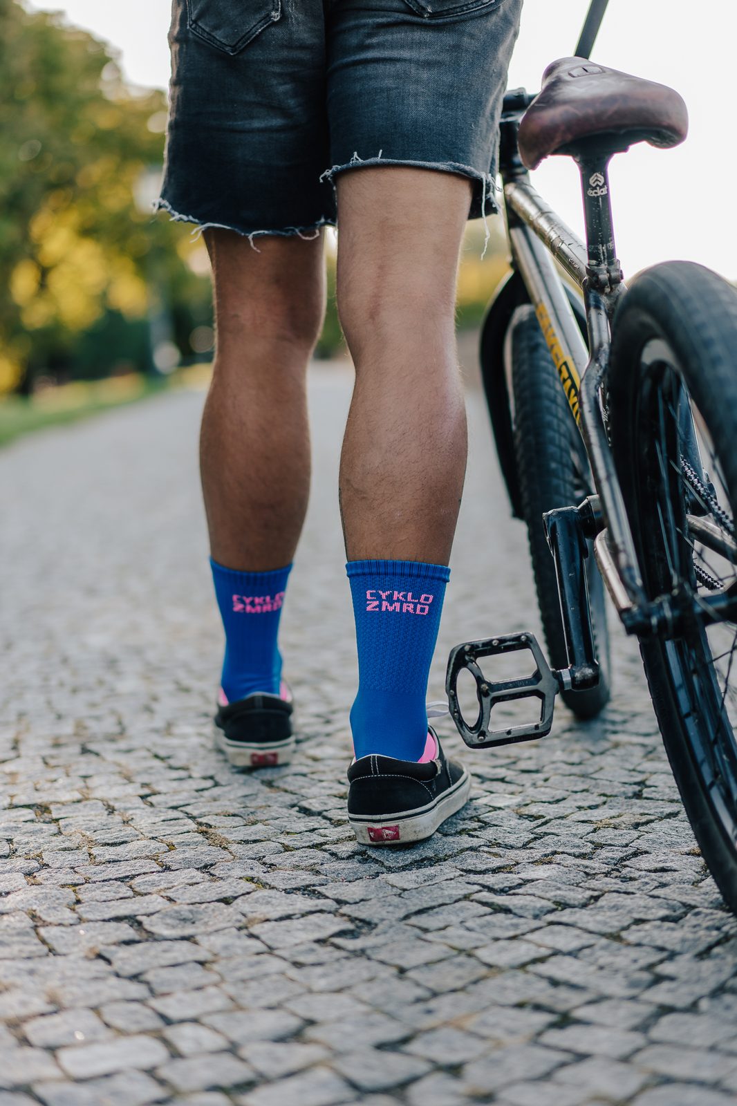 Ponožky na kolo Kolo je Láska Cyklozmrd modrá/růžová - Kolojelaska.cz