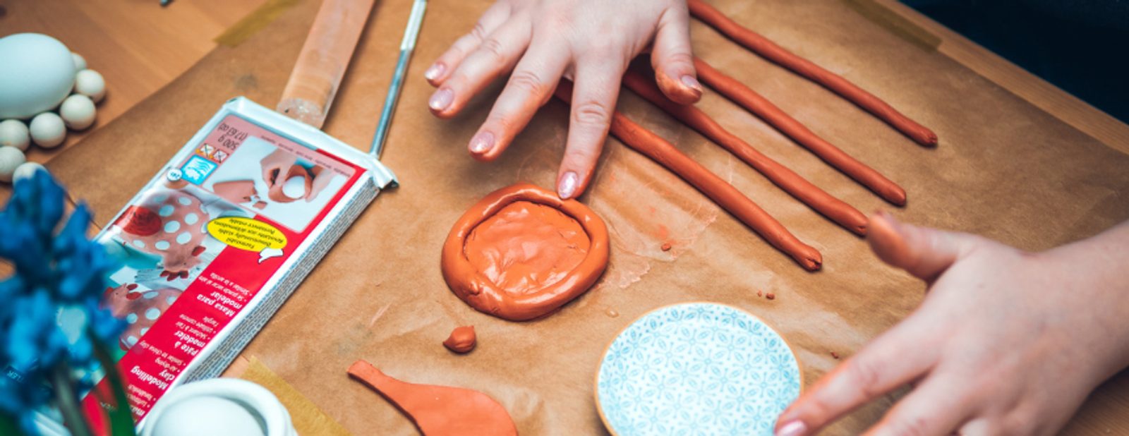 Manumi v Sama doma | MANUMI