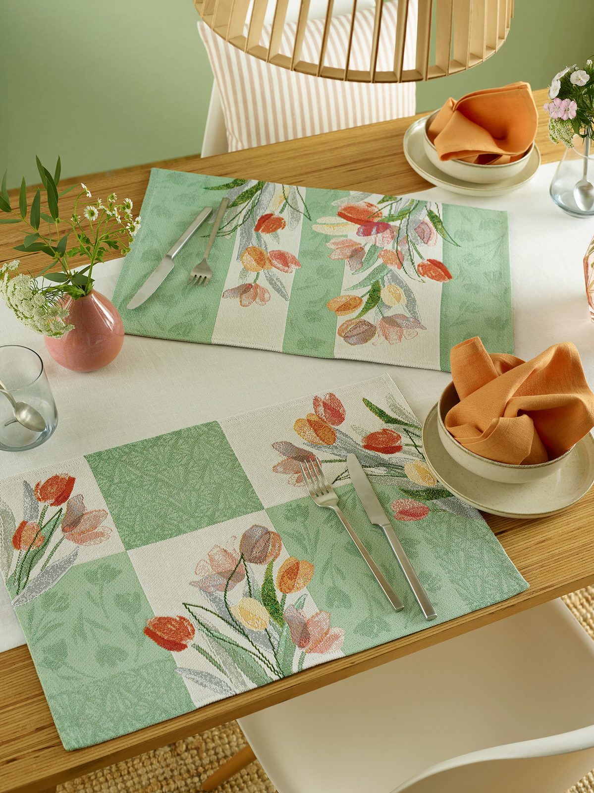 Prestieranie na stôl Tulip Patch 32x48 cm, Sander | Bytový textil ...