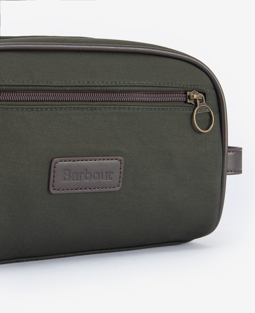 Barbour wash bag store