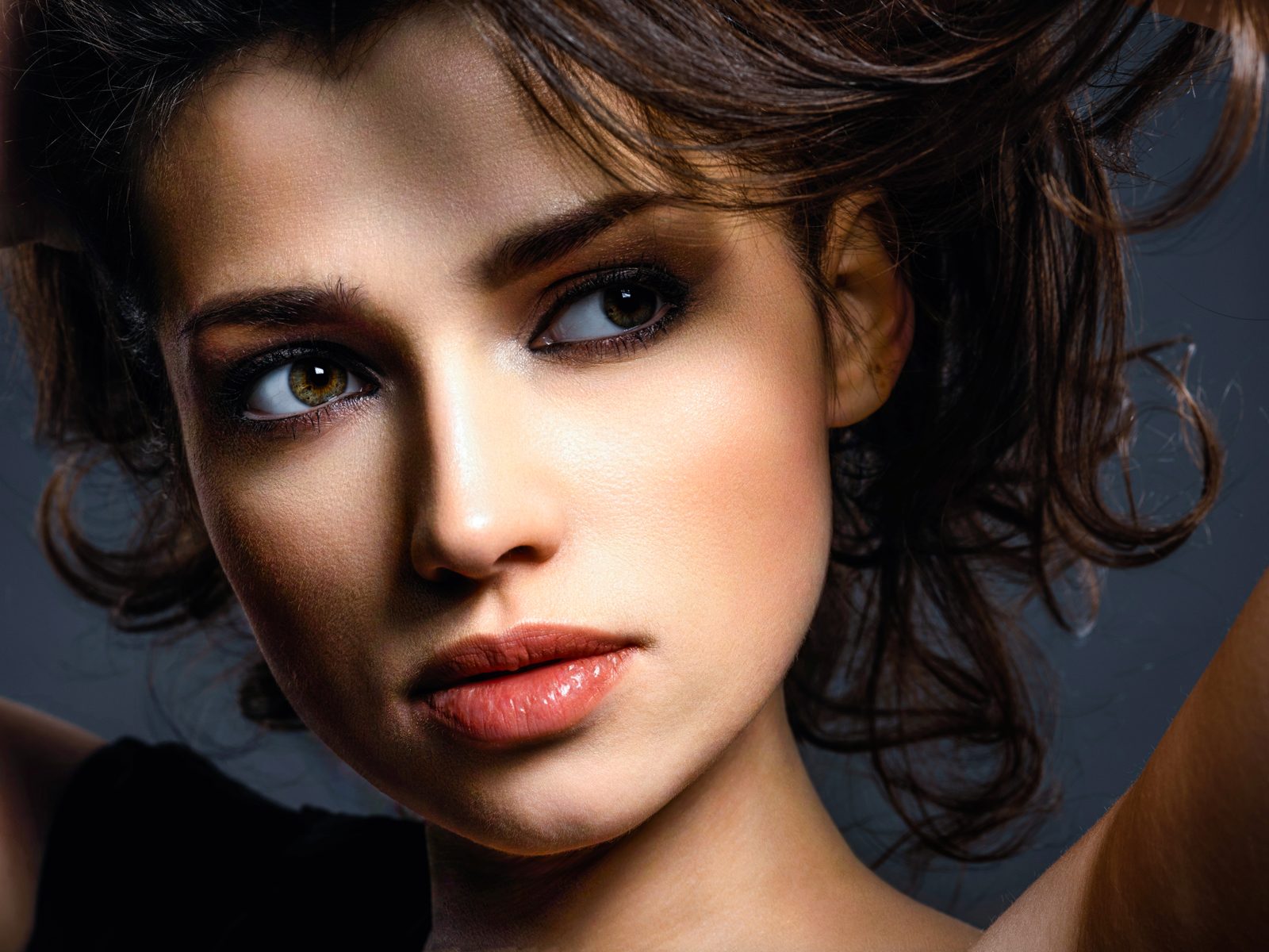 Unleashing the Enigma: The Rise of Black Contacts in Fashion and Self ...