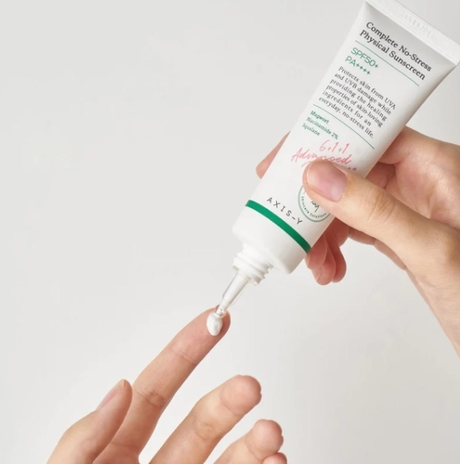 AXIS-Y Opalovací krém Complete No-Stress Physical Sunscreen SPF50+ PA ...