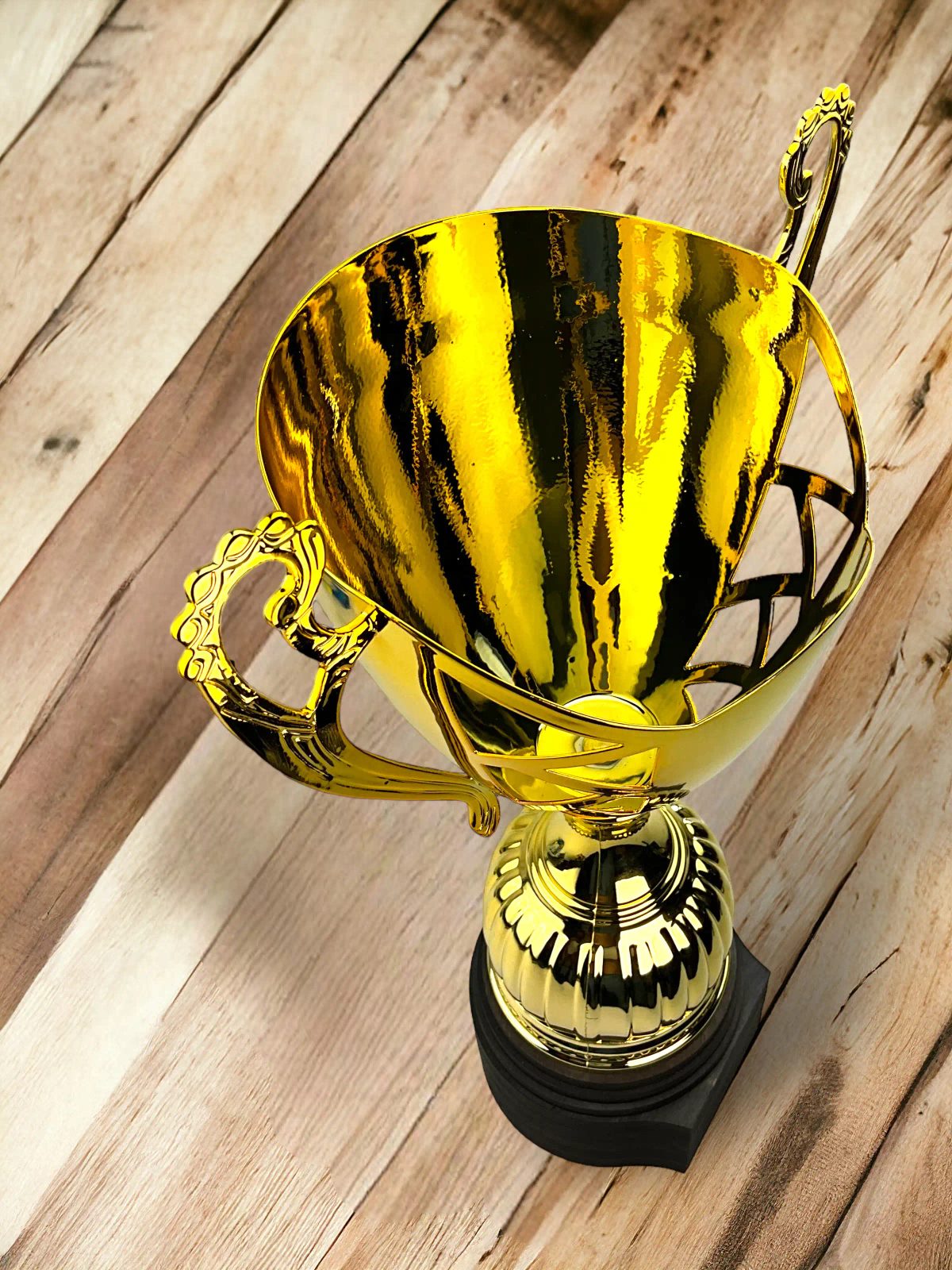 Lamar Gold Laser Cup | Trophy Monster ⭐ USA