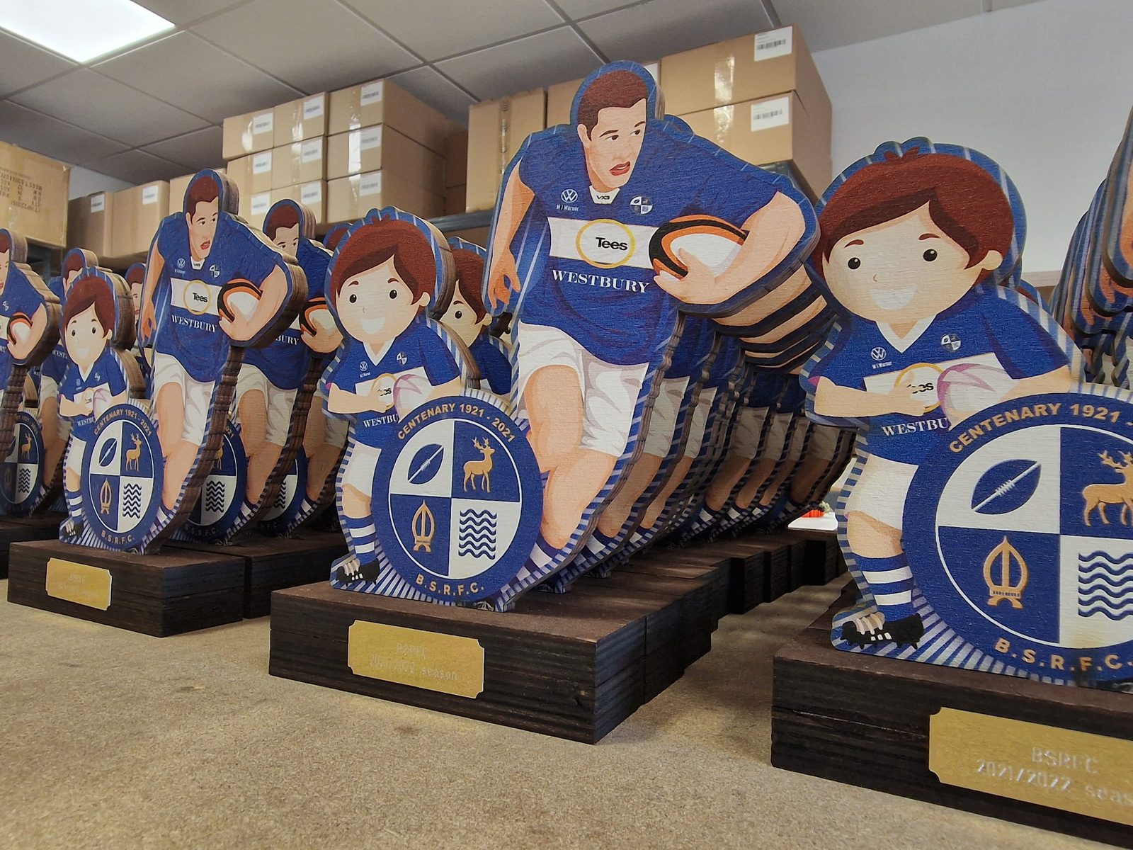 The Community Custom Made Real Wood Award | Trophy Monster ⭐ USA